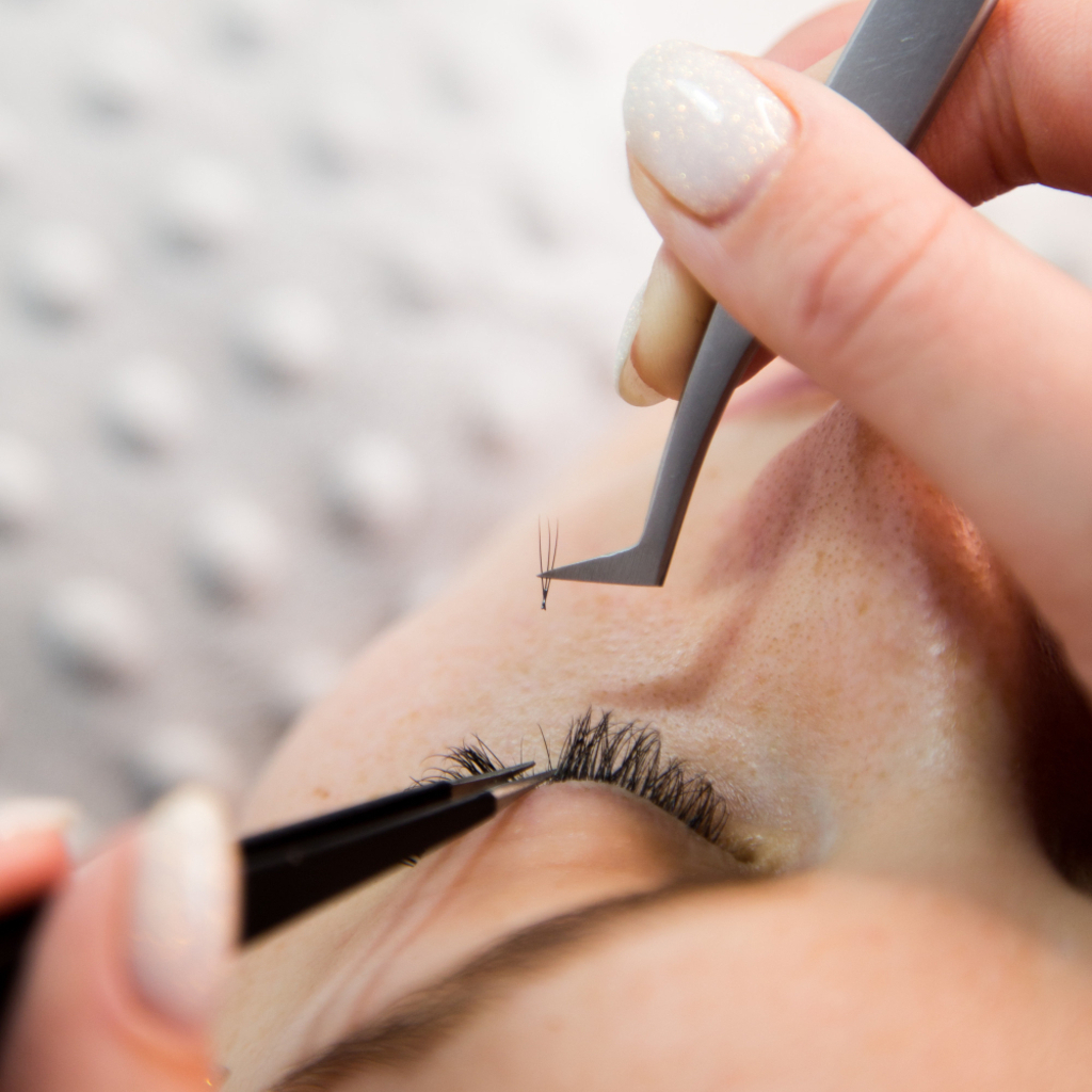 Lashes Falling Out? The Truth About Lash Shedding Season | Edy London